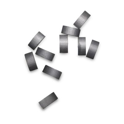 China Diâmetro mm/pulgada 28-127 mm Segmento de broca de núcleo de diamante para moagem de betão à venda