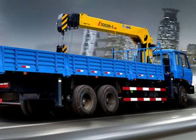 China Mini XCMG Telescopic service truck with crane , Safety Transportation for sale