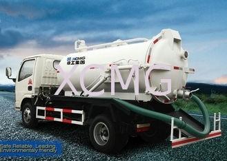 China 9.0L Special Purpose Vehicles, Vac Truck For Transporting Feces / Sludge / Screes for sale
