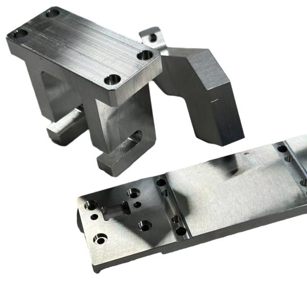 Quality 100% Full Inspection OEM Aluminum Parts of Precision Metal Hardware for Auto/Machinery for sale