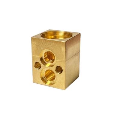China China Manufacturer Best Price Precision CNC Custom Brass Stainless Steel Parts Aluminum Alloy Machining Services à venda