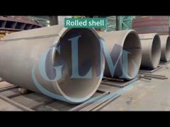 Custom manufacturing of large-diameter rolled steel cylinders and pressure vessel shell courses.