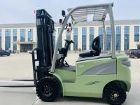 China 1.5 Ton Electric Forklift 60V 150Ah for Construction Warehousing and Transportation for sale