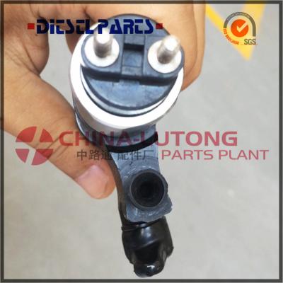 China 095000-5471 Injector,bosch fuel injector, cat engine injector, Caterpillar injectors, common rail injector, Cummins In for sale
