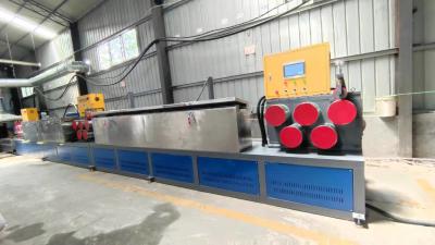 China HAUSTIER 400-450KGS/H Bügel-Produktionsmaschine-vollautomatischer Ertrag 4 zu verkaufen