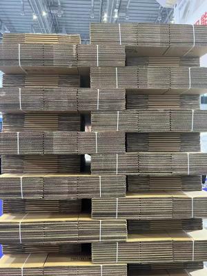 Cina Macchina per il rilegamento ad alta velocità delle scatole con tensione rapida di una confezionatrice elettrica a mano 400 kg/forza di serraggio in vendita