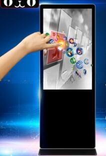 China Android ou Win11 OS 49" 50" polegadas Piso de pé todo-em-um LCD AD PC quiosque touchscreen à venda