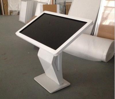 Cina piano stand informazioni self-service controllo PC stazione 32 pollici LED chiosco tutto in uno touchscreen Win10 Android Linux OS OEM in vendita