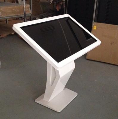 Cina piano stand informazioni self-service controllo PC stazione 32 pollici LED chiosco tutto in uno touchscreen Win10 Android Linux OS OEM in vendita