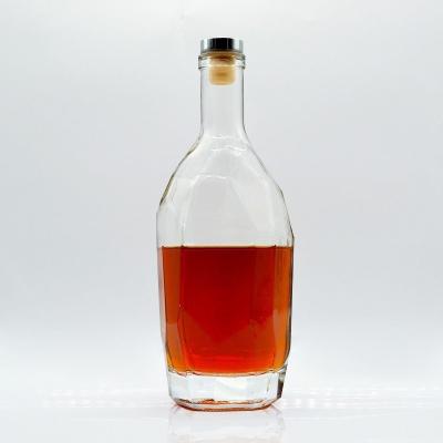 Cina Bottiglie di whisky alcolica di sughero con cilindro di pietra extra bottiglia di vetro 750 ml in vendita