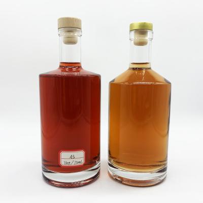 Cina Vaso vuoto rum Gin Whisky Vodka Super Flint Bottiglie Migliori per Rum 500ml 750ml Capacità in vendita