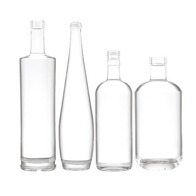 China Super Flint Glass 700ml 750ml 200ml garrafa de vidro vazia para licor em forma personalizada à venda