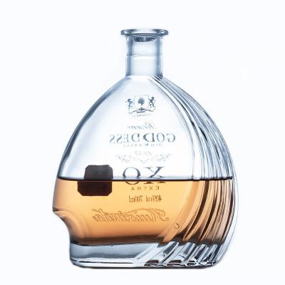 Cina Materiale in vetro di alta pietra 700ml 750ml rum vodka whisky tequila bottiglia di vetro con sughero in vendita