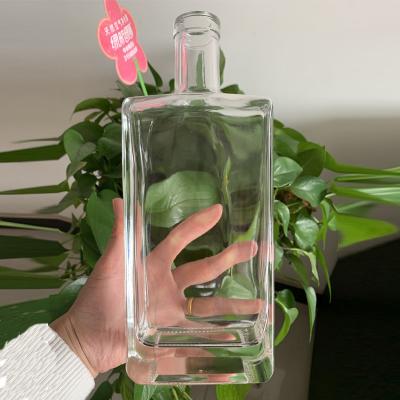 中国 オーダーメイド 丸いコルクボトル ティーキラ リキュア ウイスキー 1L 750ml 700ml 500ml 34オンス容量 販売のため