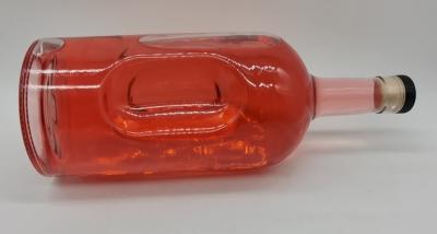 Cina Bottiglia vuota in vetro Super Flint personalizzata per 1750 ml di whisky spirit in California in vendita