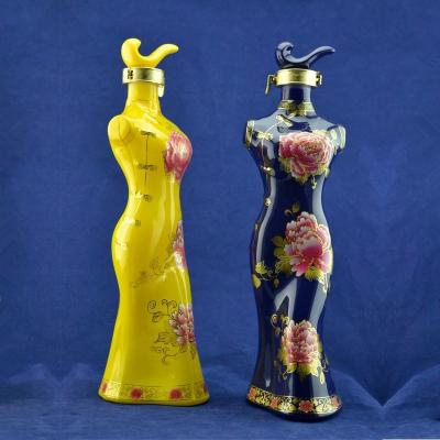 Cina Bottiglie di vino in vetro Lady uniche con materiale in vetro Super Flint per bevande industriali in vendita