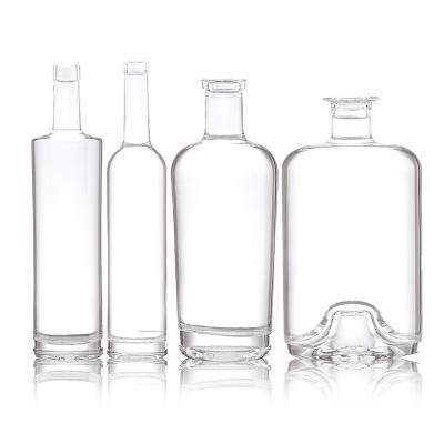 Cina Bottiglie in vetro da 700 ml 750 ml 1000 ml con collare in vetro Super Flint in vendita