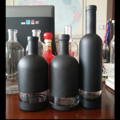 China 750ml Super Flint Glass Beverage Bottle in Matte Black and White with Custom Label for sale