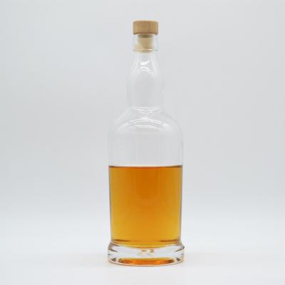 China OEM Bem-vindo 700ml garrafa de vidro vazia para embalagem de vinho personalizado à venda
