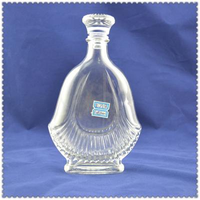 China Industrial Super Flint Glass Material 500ml XO Bottle for Beverage Liquor Wine Whisky for sale