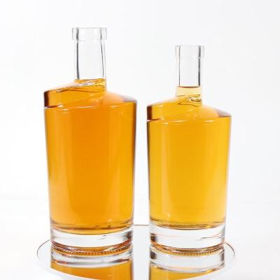Cina Vaso vuoto rum Gin Whisky Vodka Super Flint Bottiglie Migliori per Rum 500ml 750ml Capacità in vendita