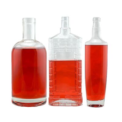 China Super Flint Glass Material 350ml 550ml 750ml Empty Vodka Glass Bottle Whisky Acceptable OEM/ODM for sale