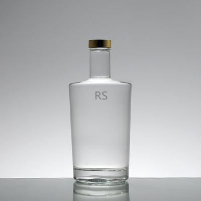 Cina Cristallo Bianco 500ml 700ml 750ml Super Flint Glass Vuoto Rum Chiaro Liquor Bottle Designer in vendita