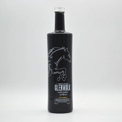 Cina 1L 750ml Bottiglia di vetro trasparente per Vodka Gin Whisky Tequila Forma personalizzata in vendita