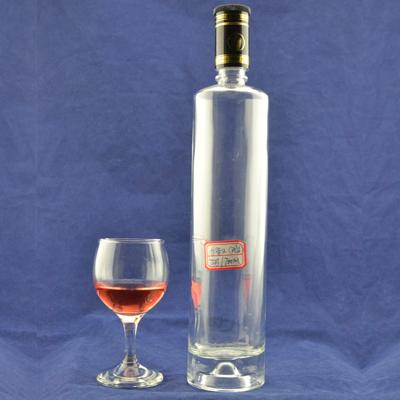Cina Materiale del colletto Materiale Super Flint 700 ml vuoto Alcol chiaro Rum Whisky Spirits Vodka Bottiglia di vetro per liquori in vendita