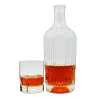China Embossing Pattern Super Flint Glass Bottles for Tequila Vodka 750ml Square OEM Design for sale