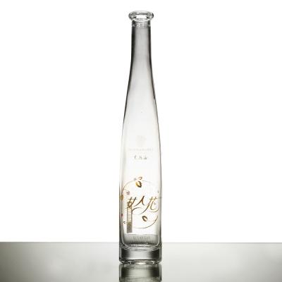 Cina Bottiglia di vetro vuota personalizzata per alcool whisky vodka spirit 700ml 750ml 500ml 1000ml in vendita