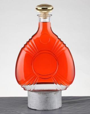 Cina Materiale in vetro Super Flint Bottiglia in vetro di brandy per liquori personalizzati 700 ml in vendita