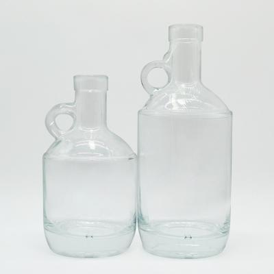 Cina Materiale di vetro Super Flint personalizzato Bottiglia di liquore da 750 ml per occasioni speciali in vendita