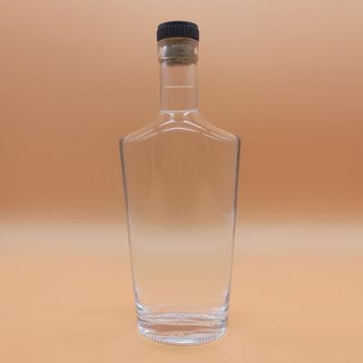 Cina Bottiglie di whisky di vetro di 750 ml di capacità Vetro con tappi Altri stampaggi a caldo a processo profondo in vendita