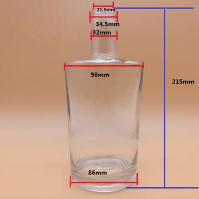 Cina Bottiglie di whisky di vetro di 750 ml di capacità Vetro con tappi Altri stampaggi a caldo a processo profondo in vendita