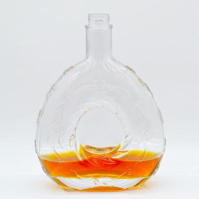 Cina Manipolazione superficiale Decal Materiale di vetro Super Flint 750 ml vuoto Bottiglia di vodka per alcolici in vendita