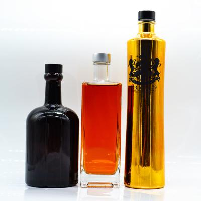 Cina Decal and Surface Handling Super Flint Glass Bottle 700ml 750ml 1000ml per gli alcolici in vendita