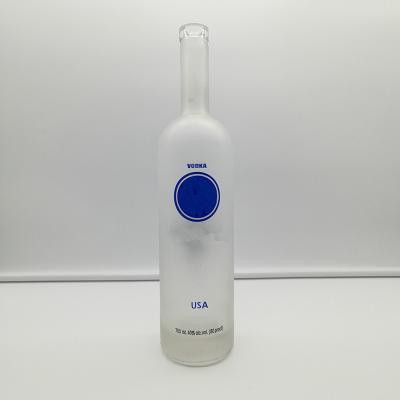 China Garrafas de 750 ml de vidro claras para vodka uísque bebidas alcoólicas álcool à venda