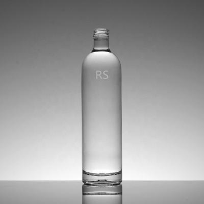 Cina Super Flint Glass Cork Sealing Type 750 ml Vodka Whisky Sherry Whiskey Wine Bottiglie di vetro in vendita