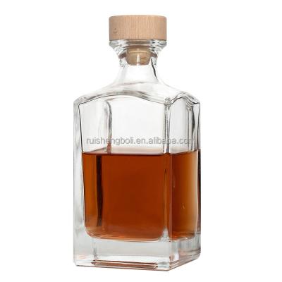 中国 375ml 500ml 700ml 750ml グリーン・スクエア・ジン ガラスボトル 販売のため