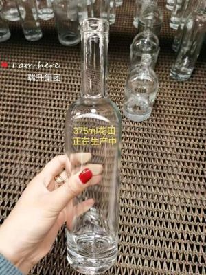 Cina Extra White Flint Glass 350ml 500ml 700ml 750ml Vodka Gin Whiskey Liquor Bottiglia in vetro in vendita