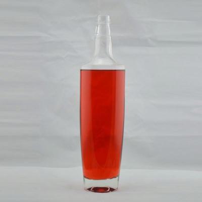 Cina Bottiglia di vetro da 750 ml per alcolici Gin vuoto Rum riciclato Whisky Vodka OEM/ODM Accettabile in vendita