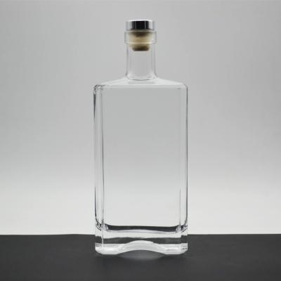 Cina Bottiglia di vetro incisa per whisky 750 ml Quadratura Bottiglia elettroplata Super Fresco di vetro in vendita