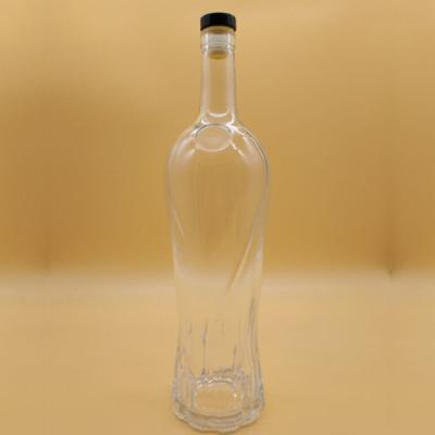 Cina Decal Logo personalizzato 350ml 500ml 700ml 750ml 1000ml bottiglia di vetro per rum vodka whisky gin in vendita