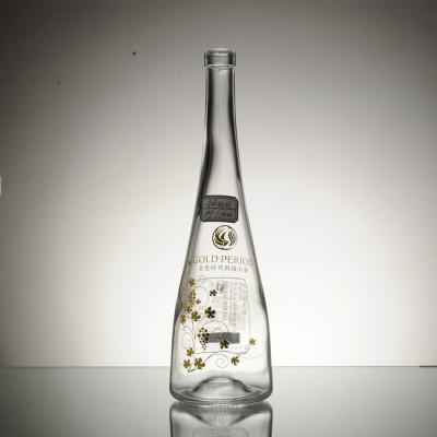 China 750 ml de garrafa de vidro transparente Vodka com material de vidro de pedra e tipo de vedação de cortiça à venda