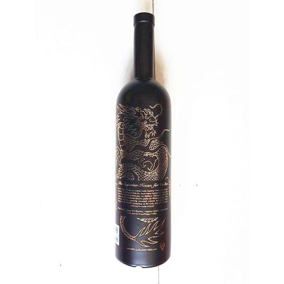 China Garrafa de vidro de licor branco de 750 ml, em forma de foguete, para bebidas à venda