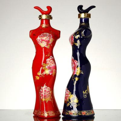 China Garrafa de tequila em forma de mulher clara Garrafas de vidro únicas para bares e restaurantes à venda