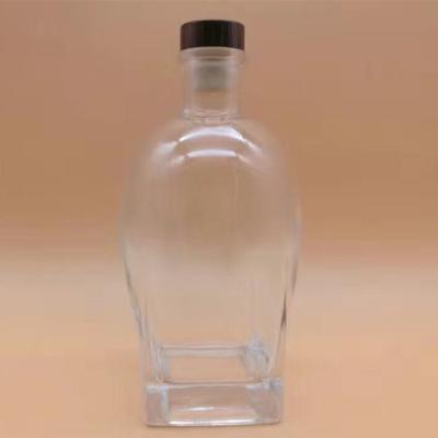 China 750ml Clear Empty Super Flint Liquor Bottles with Customized Weight/Height for sale