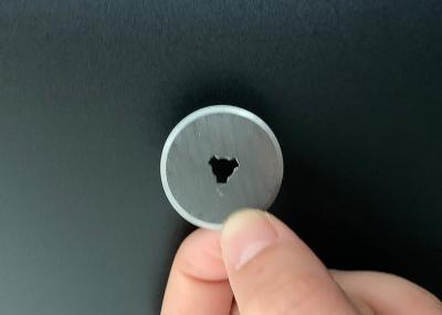 Cina carburo di tungsteno rotatorio del coltello della taglierina del tessuto della lama del CE di 0.3mm in vendita