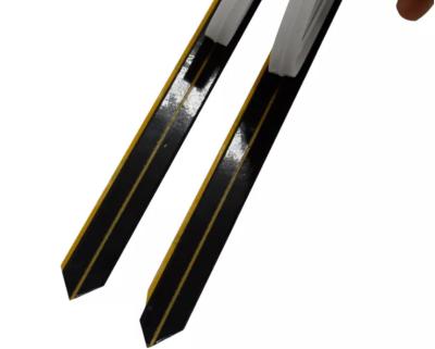 中国 折り目が付く折る機械のためのプレスボードの型抜きの折り目が付くマトリックス0.5×1.3MM 販売のため